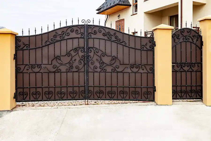How to Choose the Right Gate Installation for Your Property - The Royal ...